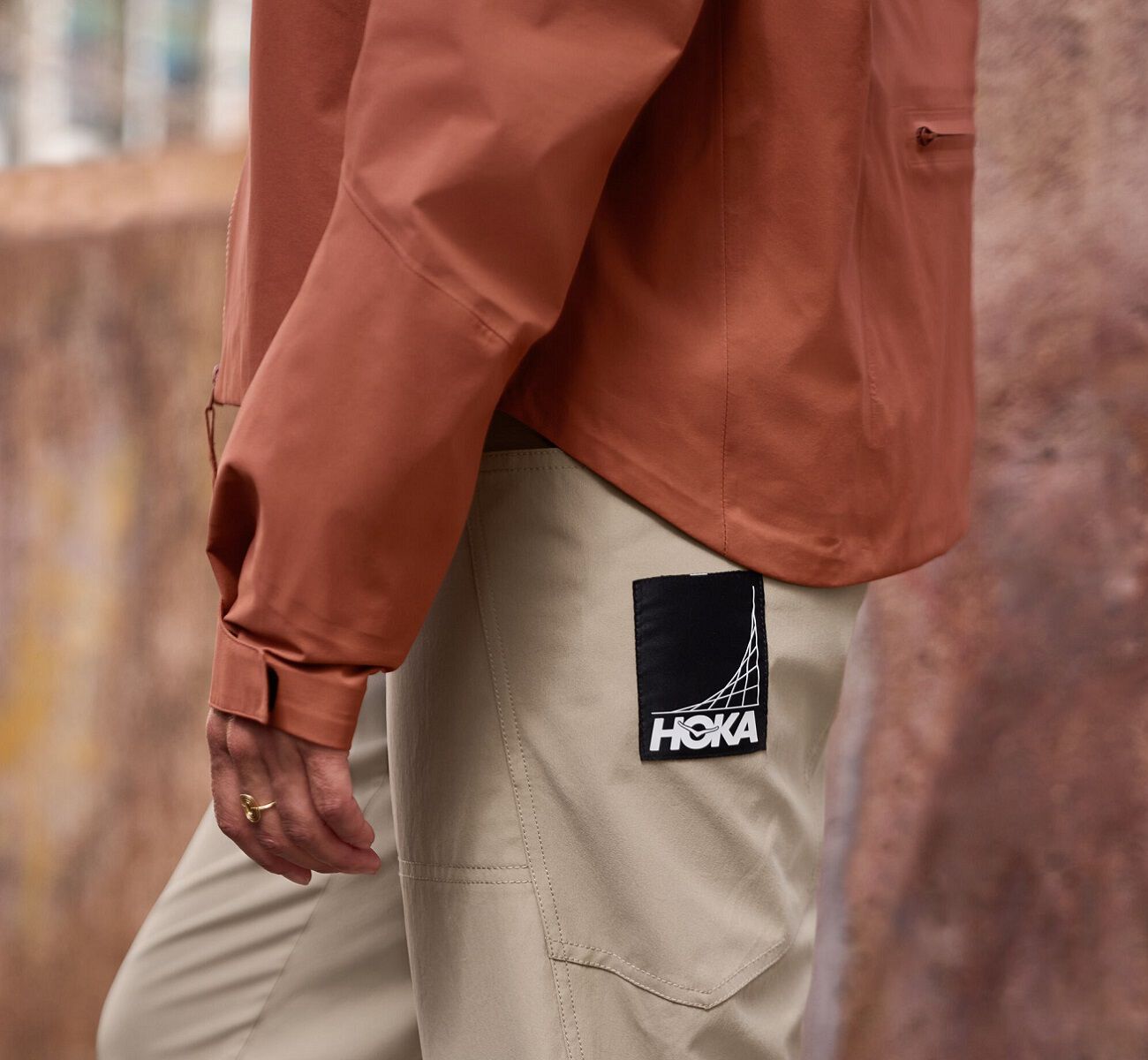 HOKA®公式サイト【トランスポート パンツ|TRANSPORT PANT 1128265 | レディース】ホカ オネオネ™