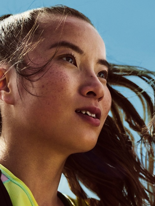 FLY HUMAN FLY | HOKA® | France